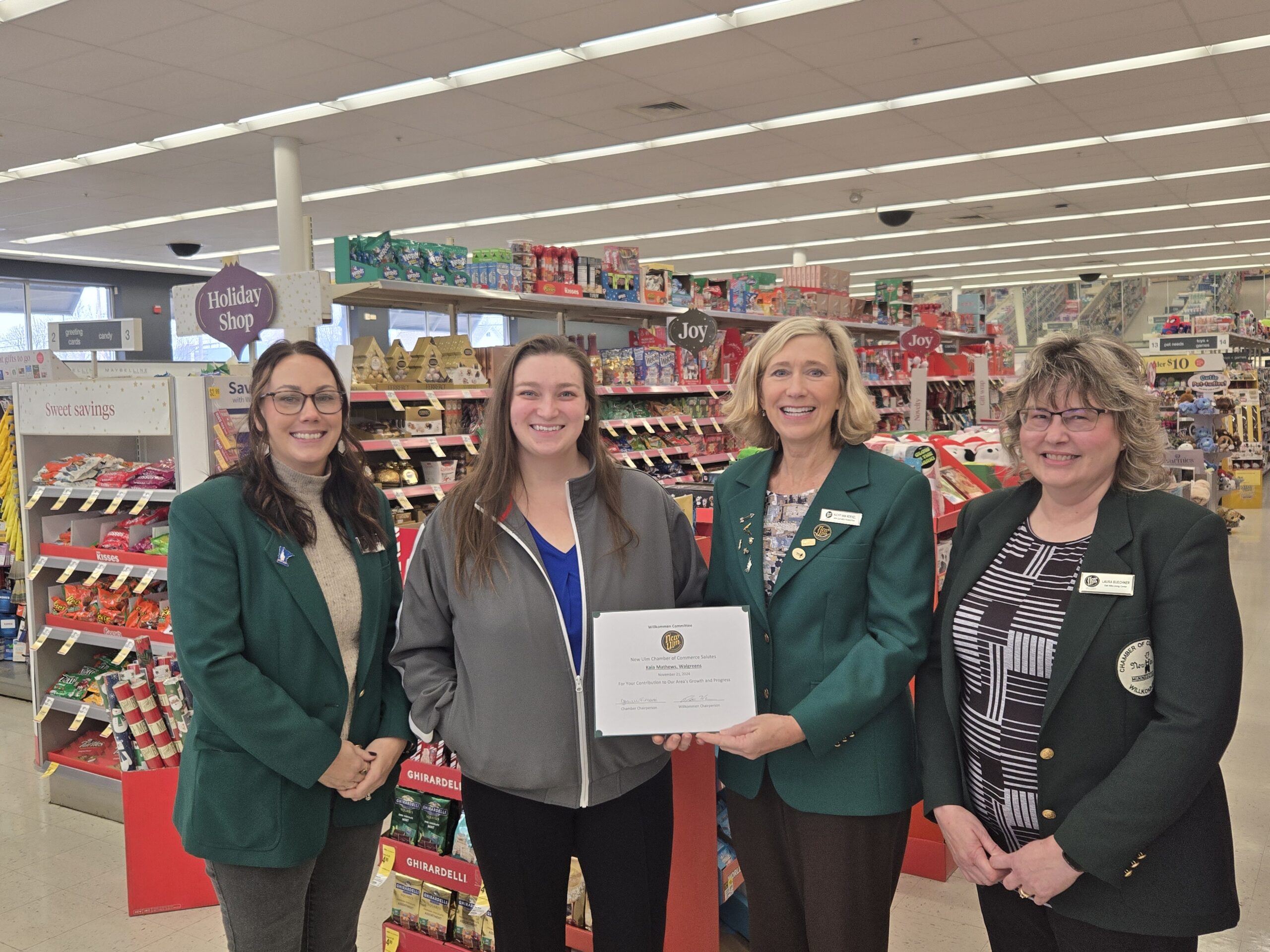 Walgreens new manager welcomed | News, Sports, Jobs - The Journal